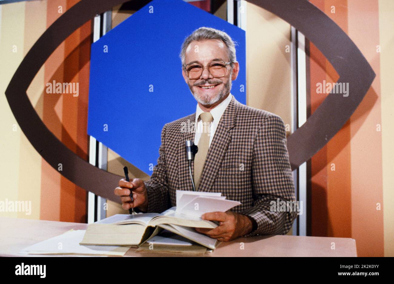 French television producer Jacques Solness presenting the first ...