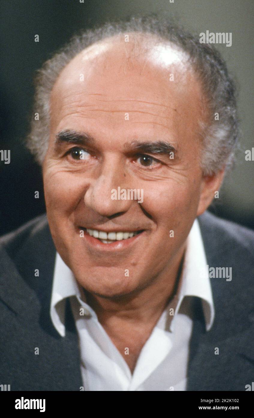 French actor Michel Piccoli on the set of the TV programme "Apostrophes ...