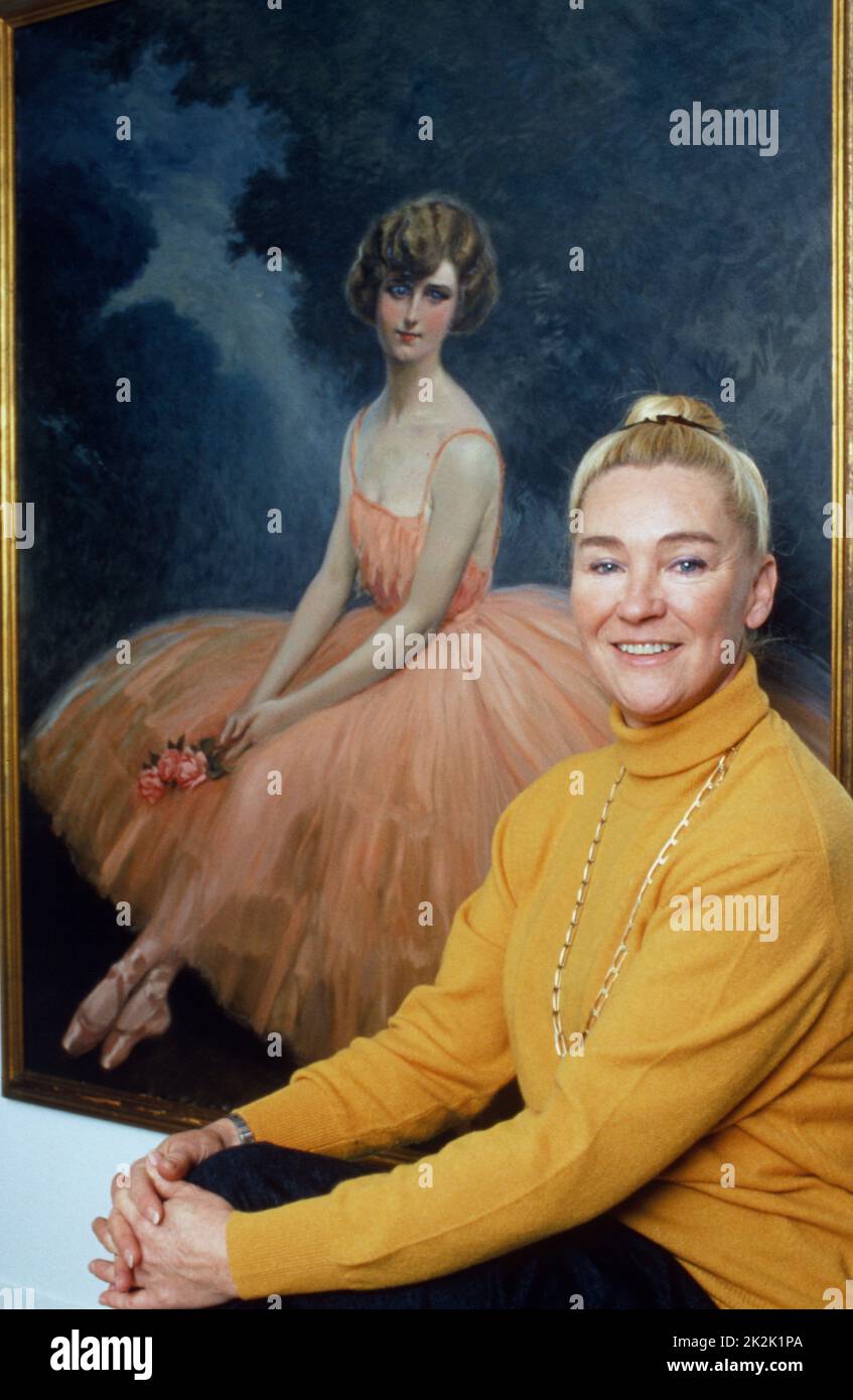 Nanterre 1980s hi-res stock photography and images - Alamy