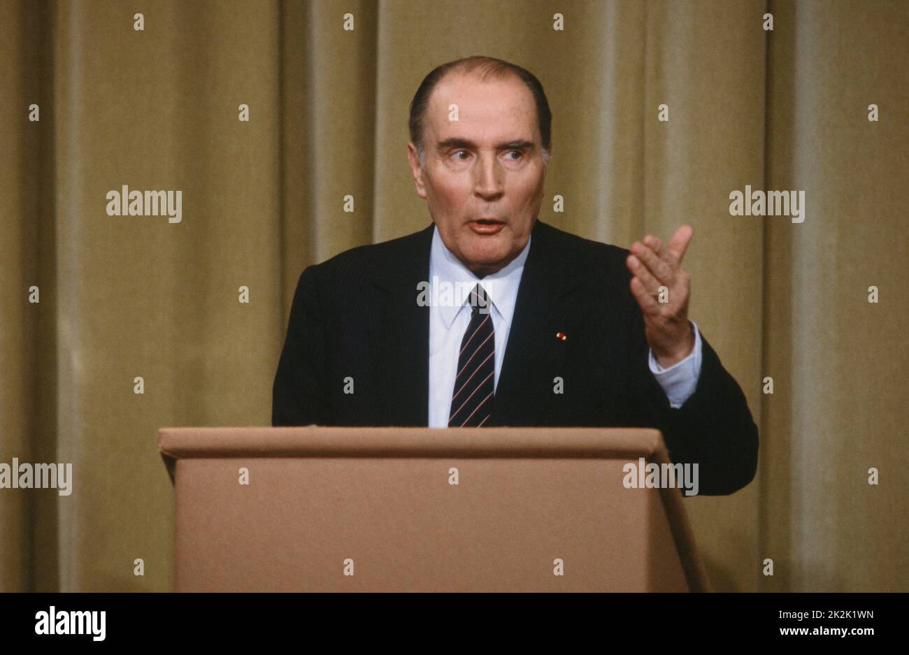 Francois mitterrand portrait hi-res stock photography and images - Alamy