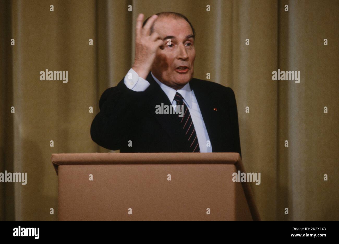 François mitterrand 1984 hi-res stock photography and images - Alamy