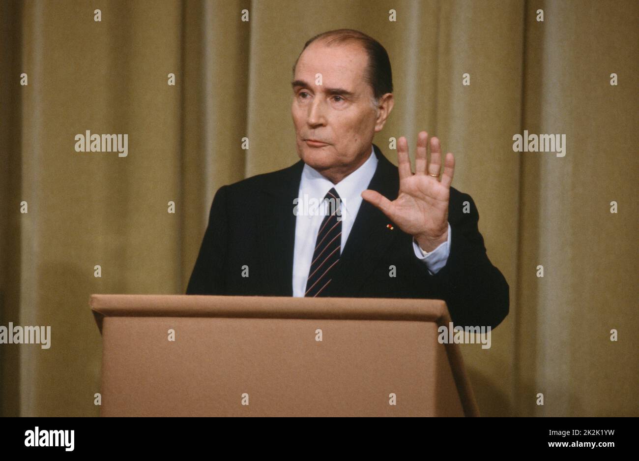 François mitterrand 1984 hi-res stock photography and images - Alamy