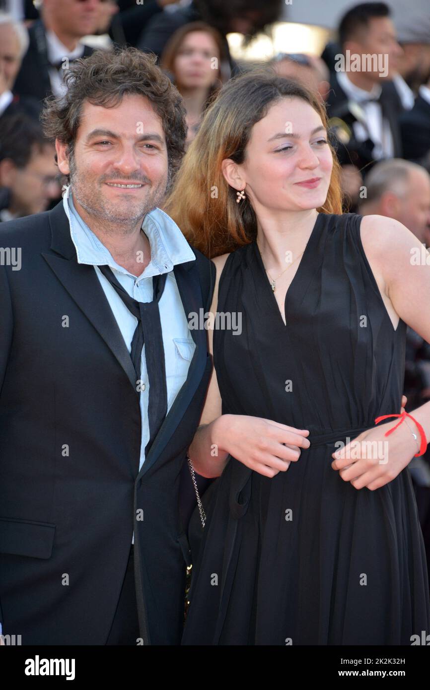 French singer M (Matthieu Chedid) with his daughter Billie Arriving on ...