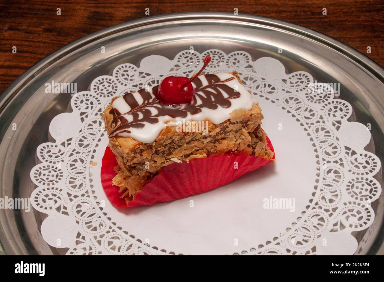 Delicious Cherry Crisp Stock Photo - Alamy