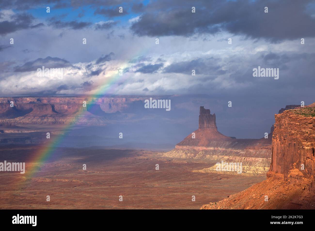 Rainbow by the Candlestick Tower in Canyonlands National Park, Moab ...