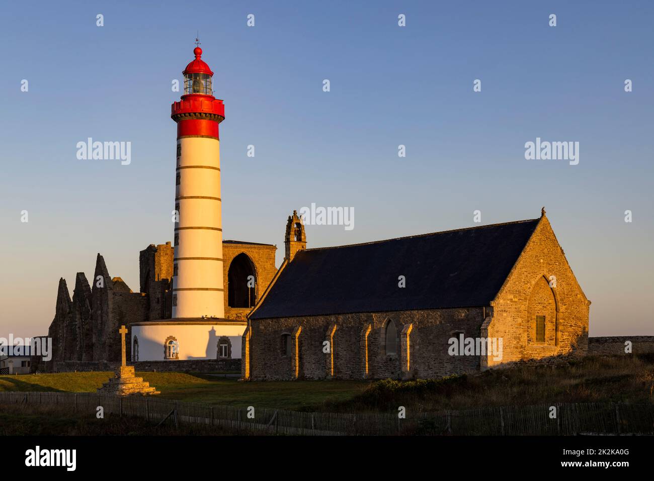 Saint-Mathieu Lighthouse, Pointe Saint-Mathieu in Plougonvelin ...