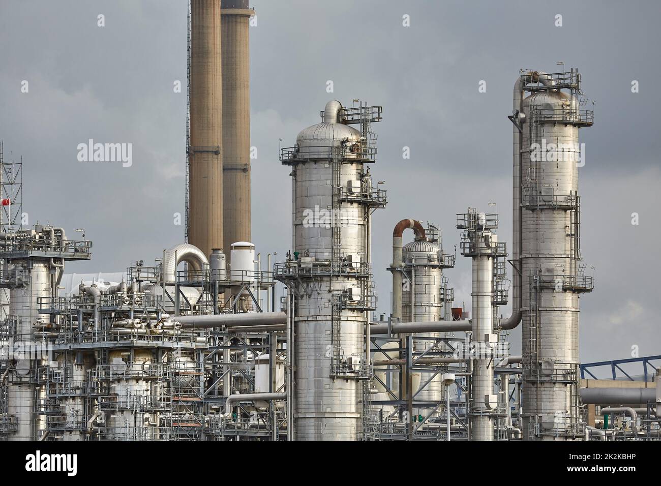 Industrial complex pipes hi-res stock photography and images - Alamy