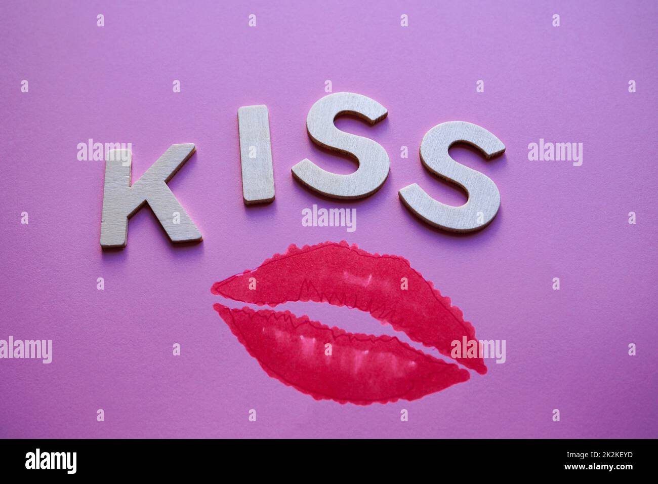 Lips kiss hi-res stock photography and images - Alamy