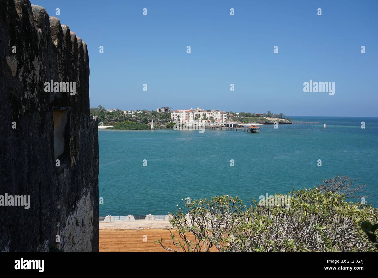 View from Fort Jesus in Mombasa onto the beach Stock Photo - Alamy