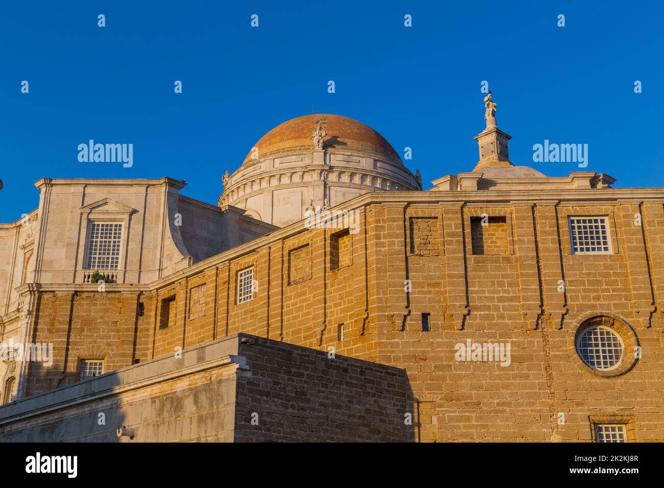 Cadiz spain ancient roman historic hi-res stock photography and images ...