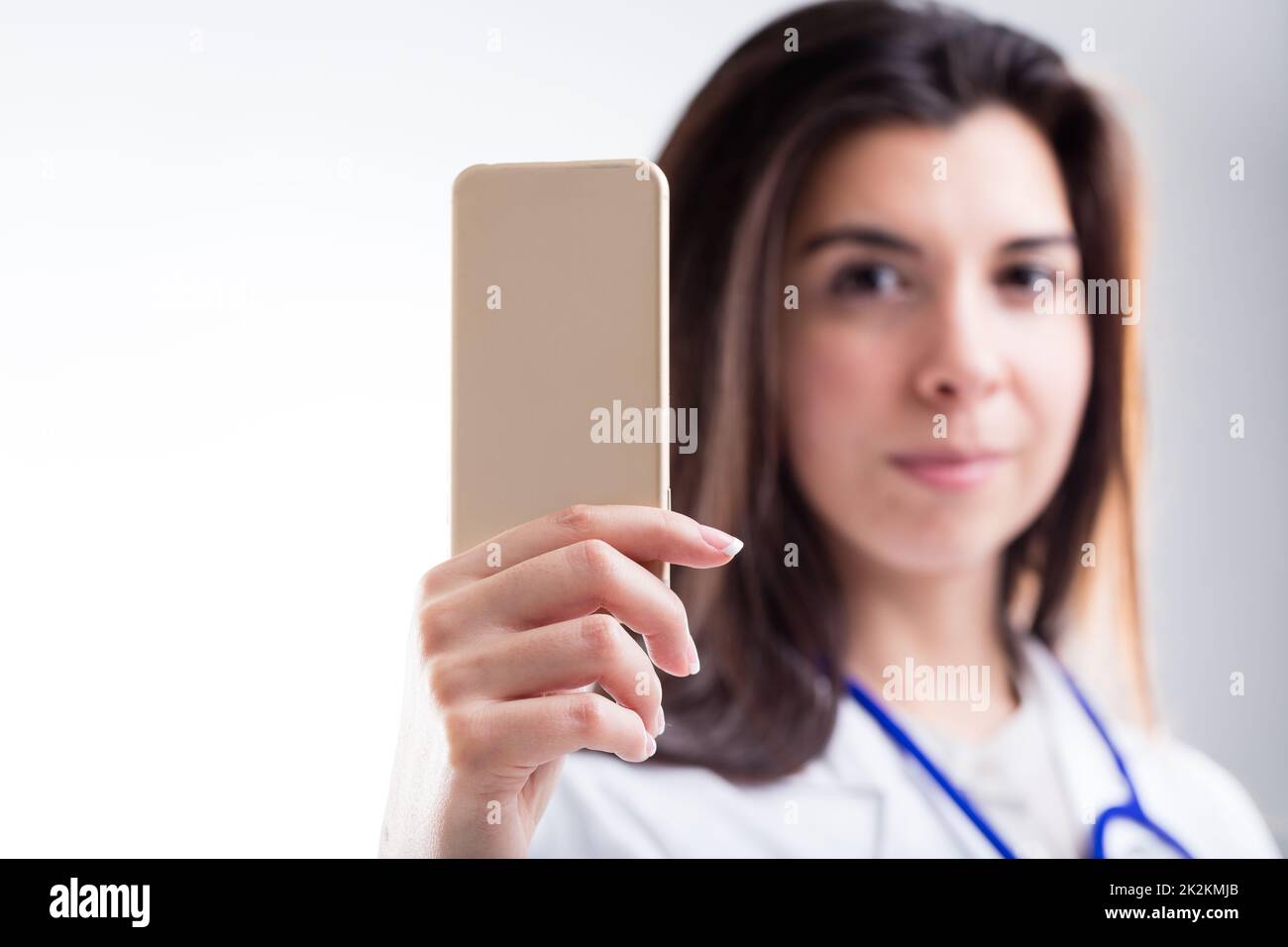 Medical devices internet hi-res stock photography and images - Alamy