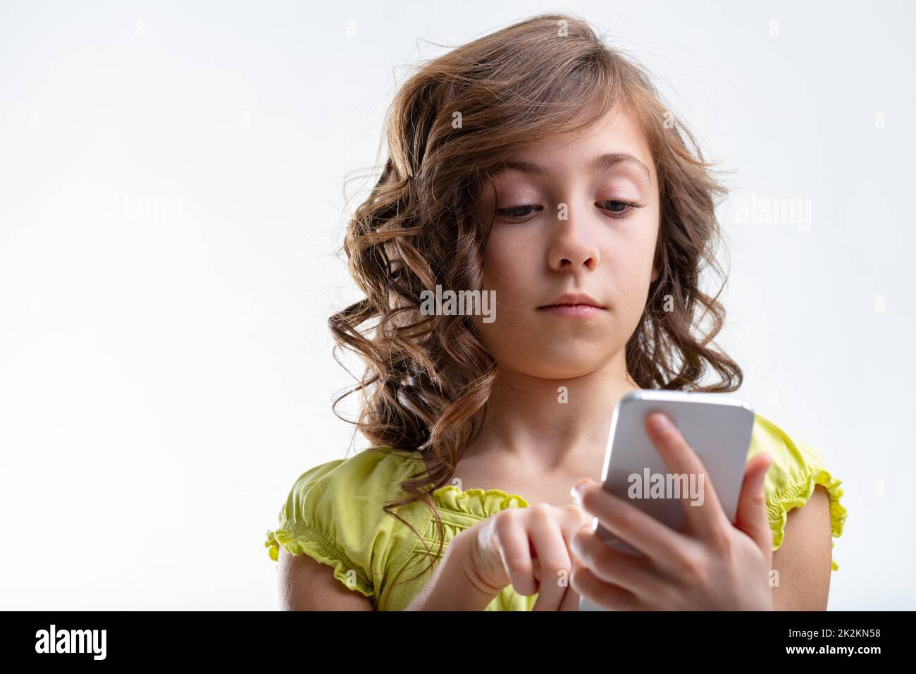 Girl text message screen hi-res stock photography and images - Alamy