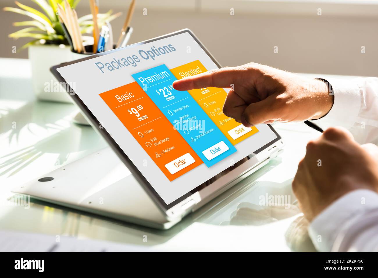 Pricing chart hi-res stock photography and images - Alamy