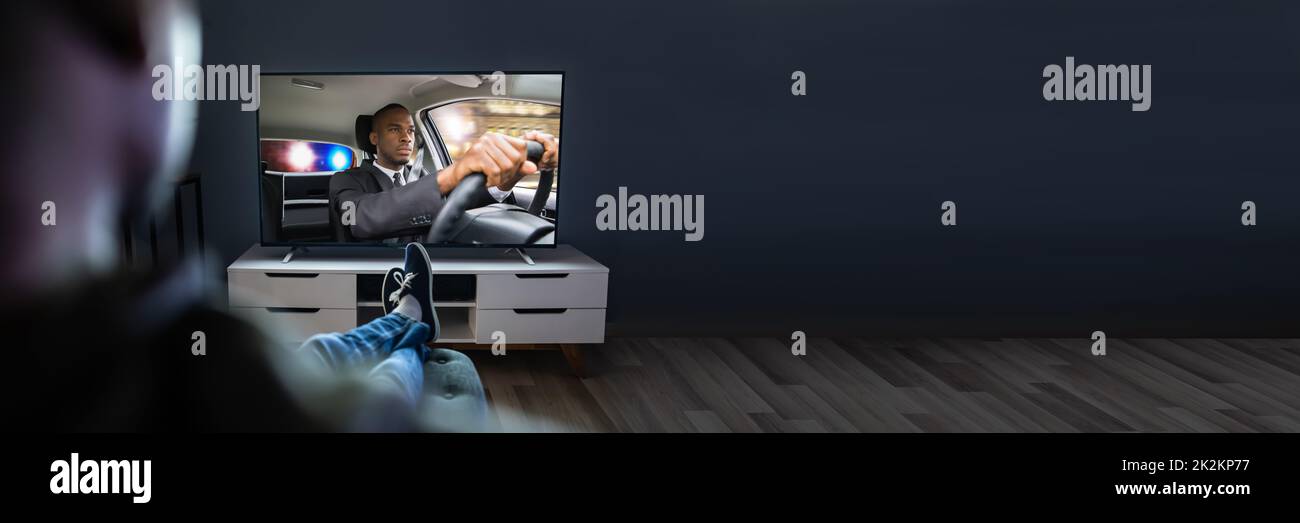 Man watching tv hi-res stock photography and images - Alamy