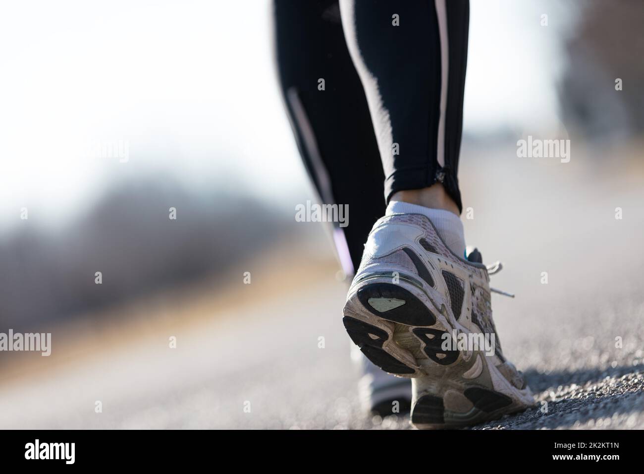 Street feet hi-res stock photography and images - Alamy