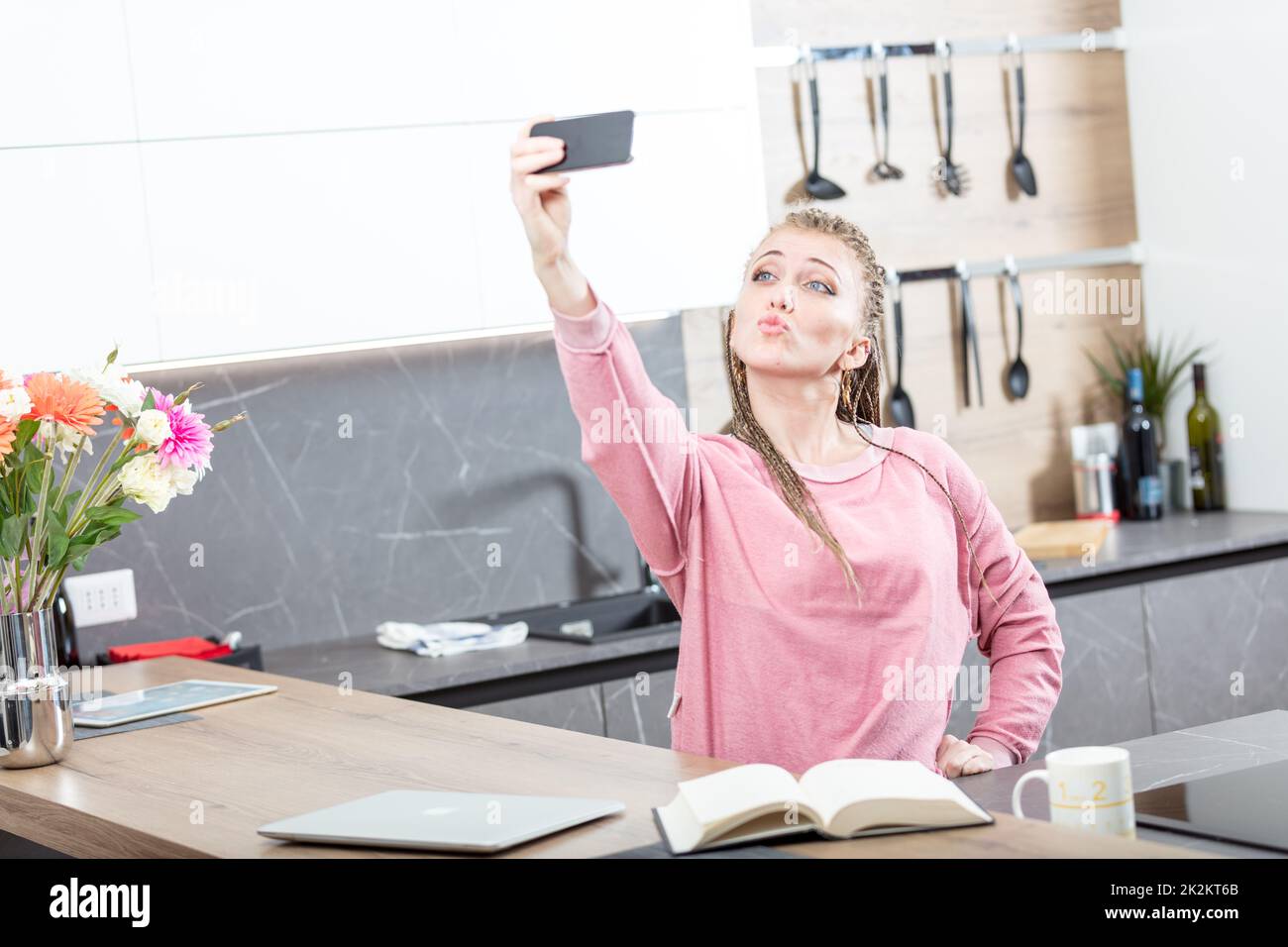 woman making a selfie in the kitchen Stock Photo - Alamy