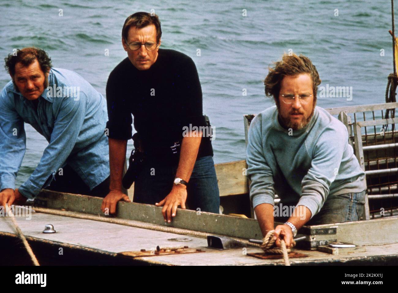 Jaws Year: 1975 - USA Robert Shaw, Roy Scheider, Richard Dreyfuss Director: Steven Spielberg ...