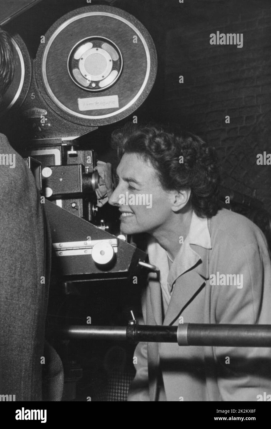 Movie set camera director Black and White Stock Photos & Images - Alamy