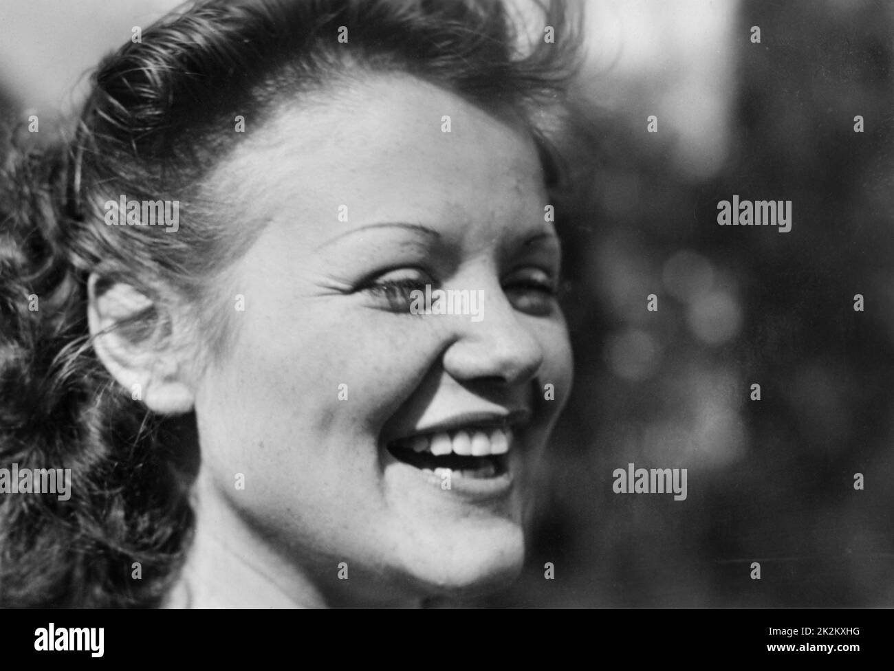 Betty Grable on the set of This way please, 1937 USA Director : Robert ...