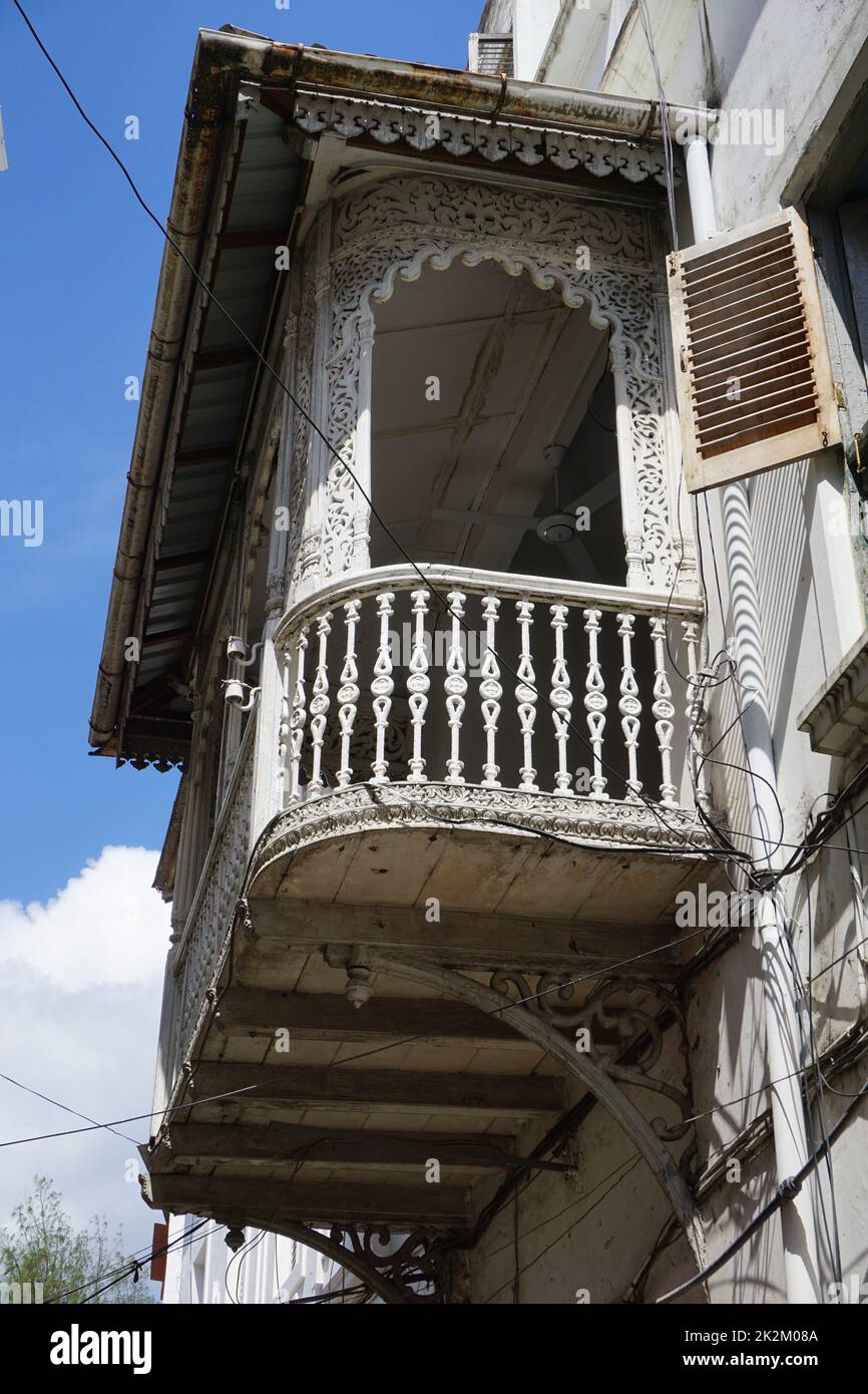 Adorned wooden balconi in Stone Town, Zanzibar Stock Photo - Alamy