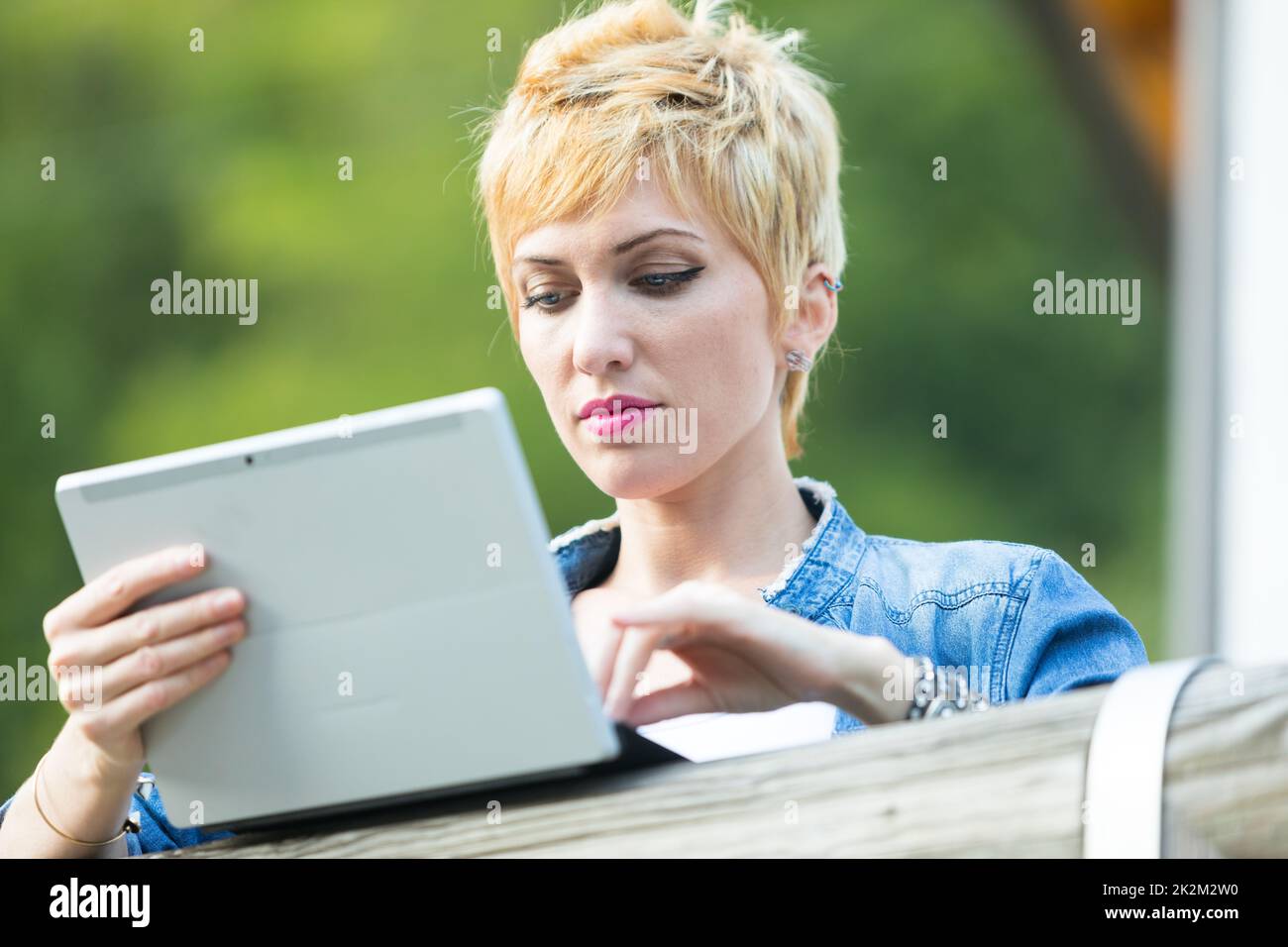 once you go online you never go back Stock Photo - Alamy