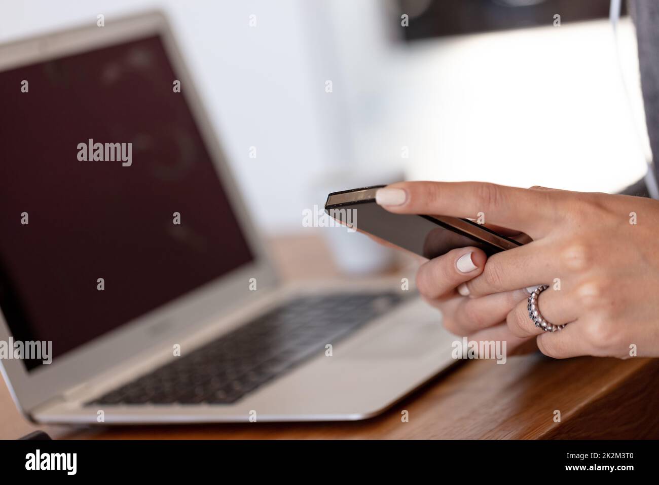 Smart woman laptop hi-res stock photography and images - Alamy