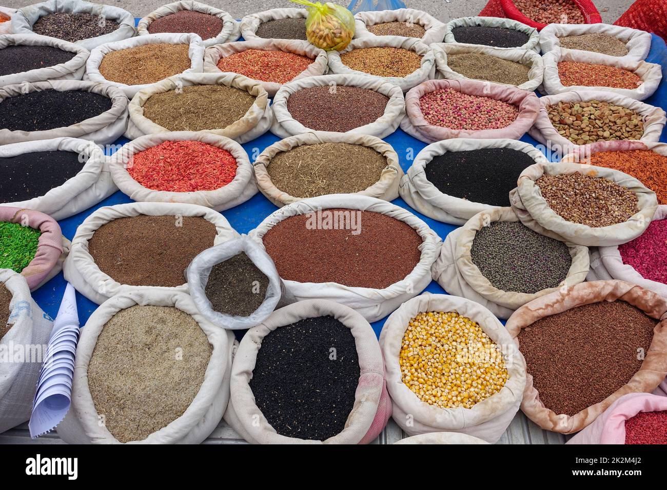 Unpackaged vegetable seeds, organic vegetable seeds, a large amount and ...