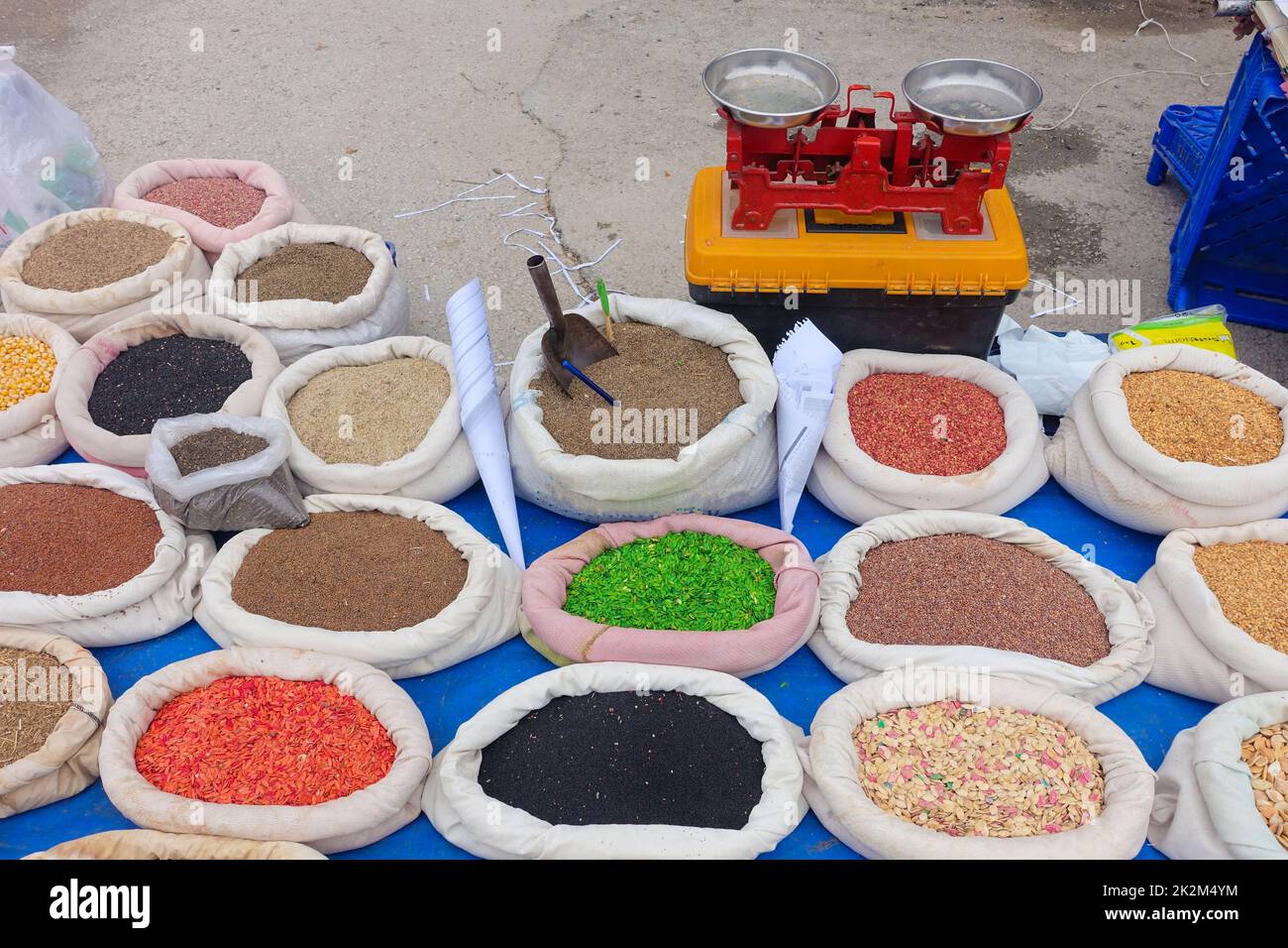 Unpackaged vegetable seeds, organic vegetable seeds, a large amount and ...