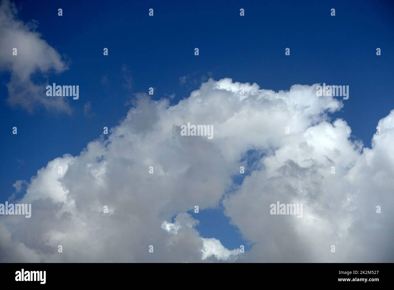 interesting cloud shapes, wonderful white clouds that look like cotton ...