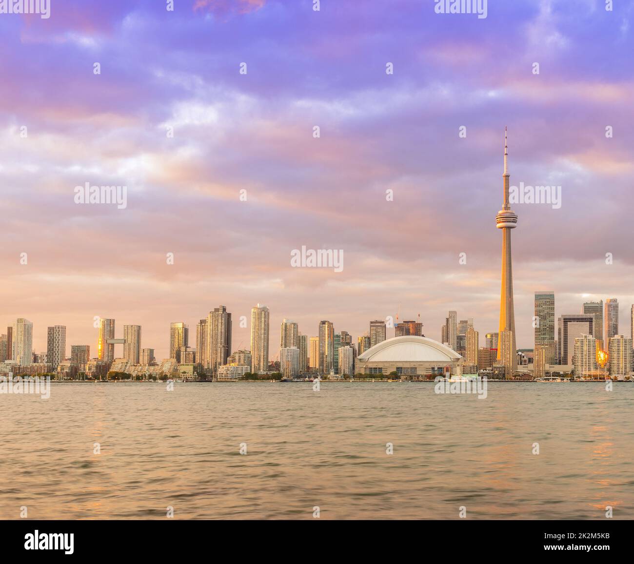 Sunset skyline of Toronto downtown in Ontario, Canada Stock Photo - Alamy