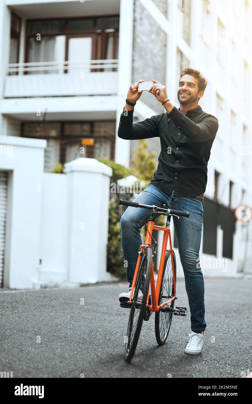 Snapping pictures hi-res stock photography and images - Alamy