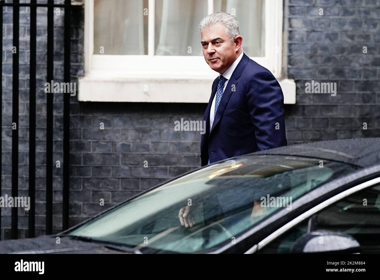 Justice Secretary Brandon Lewis arrives for a cabinet meeting at 10 ...