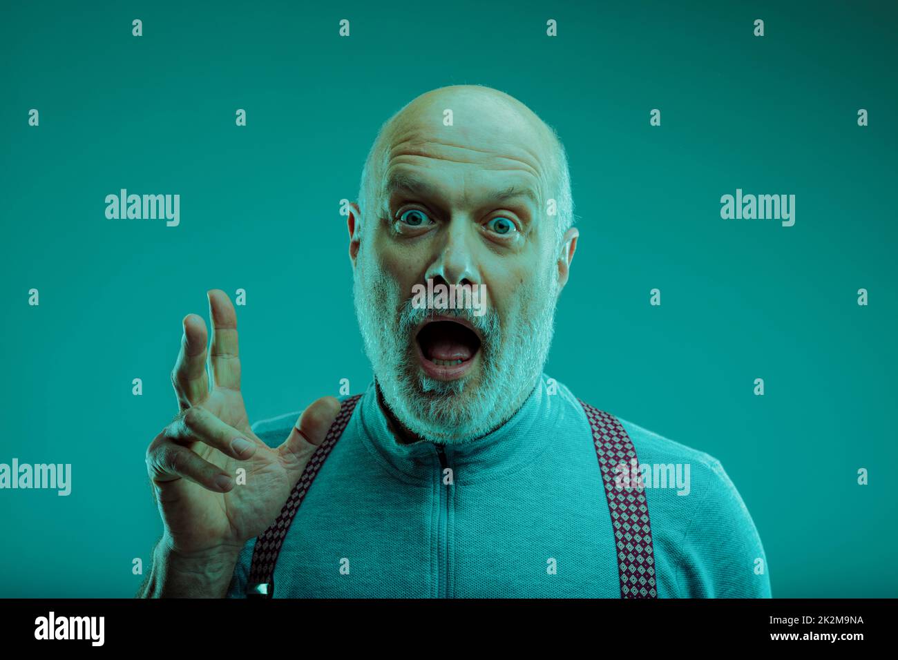 Senior man having a Eureka moment with a bright idea Stock Photo - Alamy