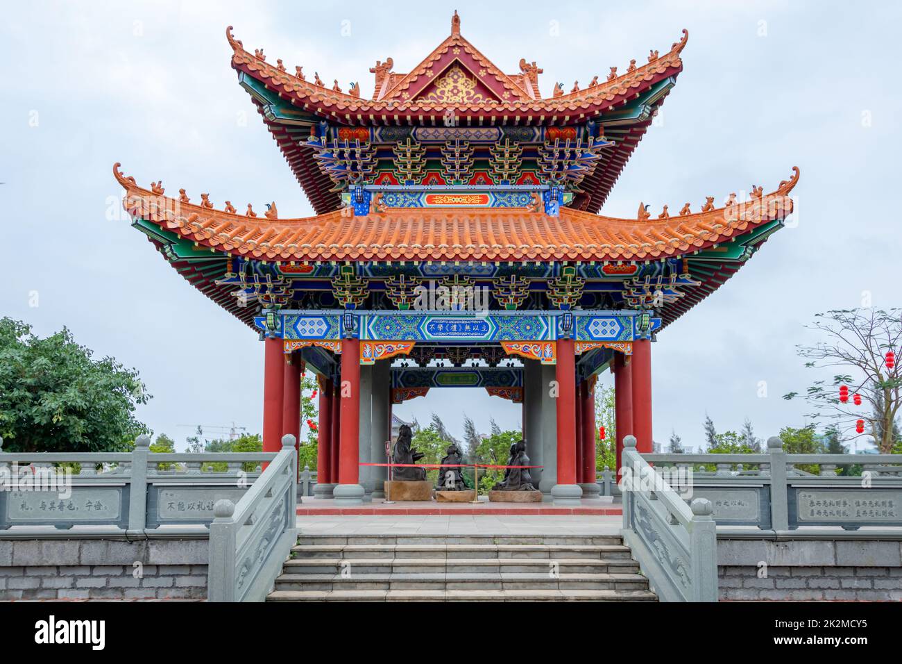 A Cornucopia Dougong in Temple of Confucius, Suixi County Province ...