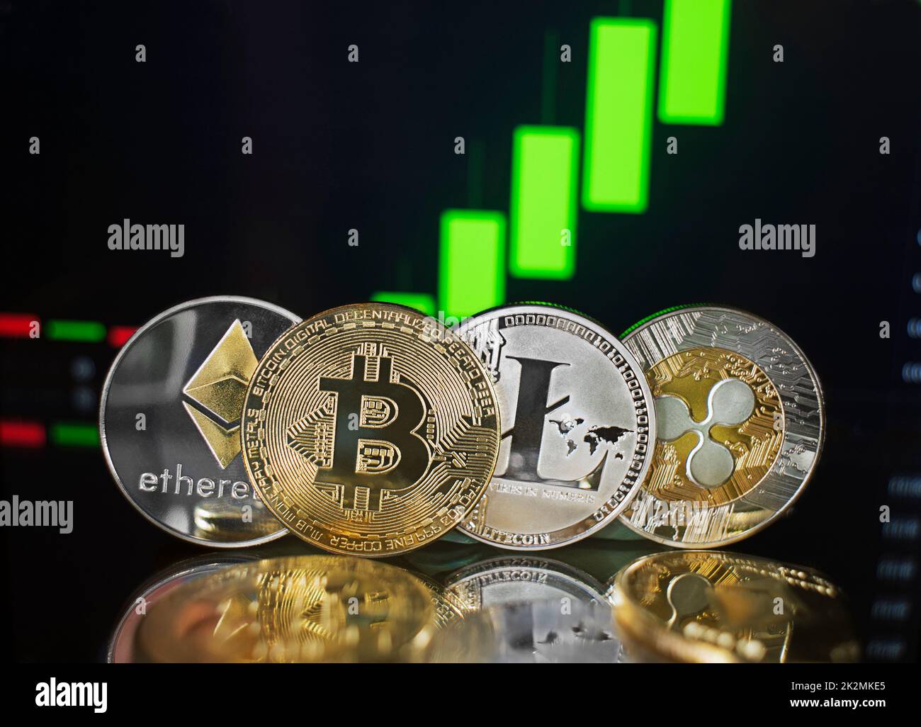 Cryptocurrency card hi-res stock photography and images - Alamy