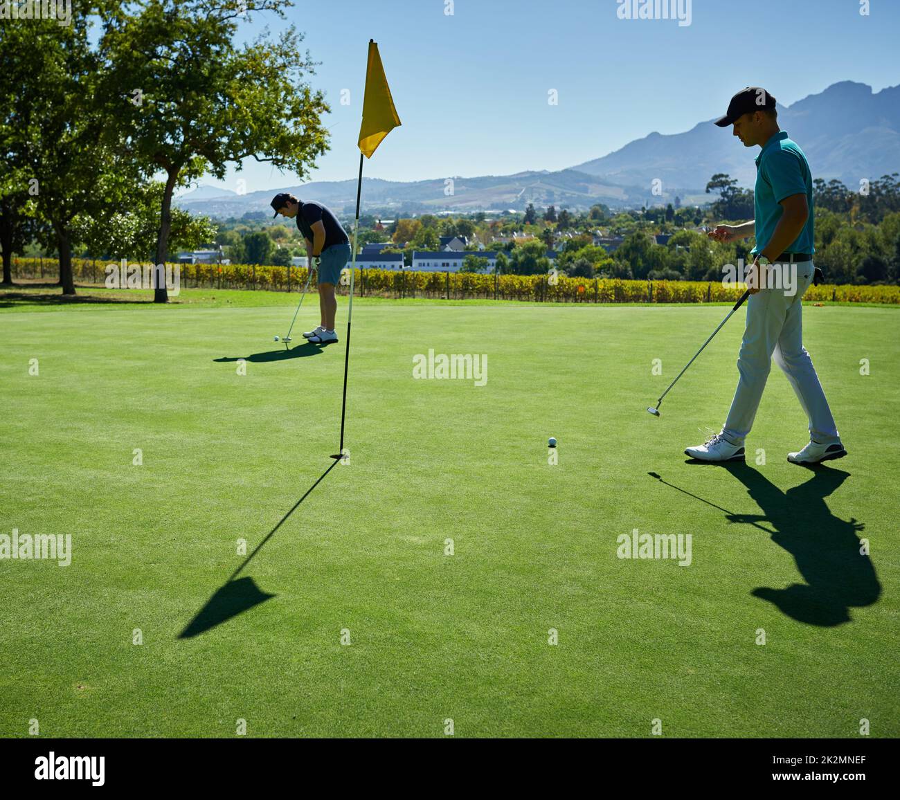 Exercise playing golf hi-res stock photography and images - Alamy