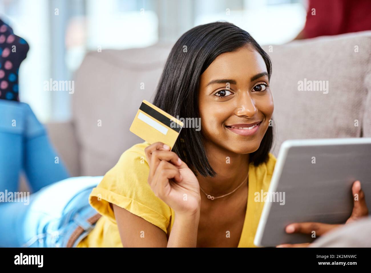 Teen girl holding credit card hi-res stock photography and images - Alamy