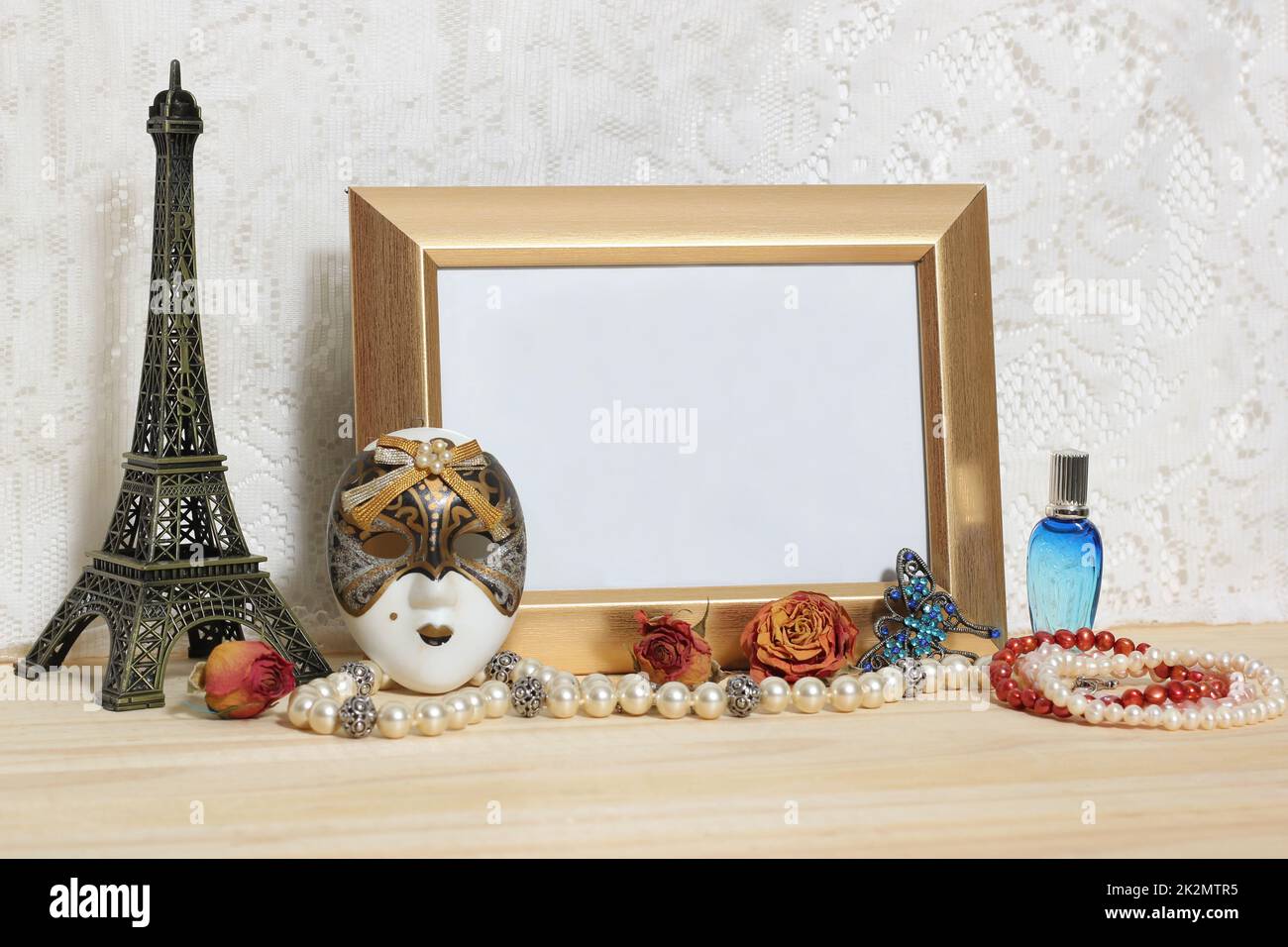 Empty Photo Frame With Eiffel Tower and Carnival Mask Stock Photo - Alamy
