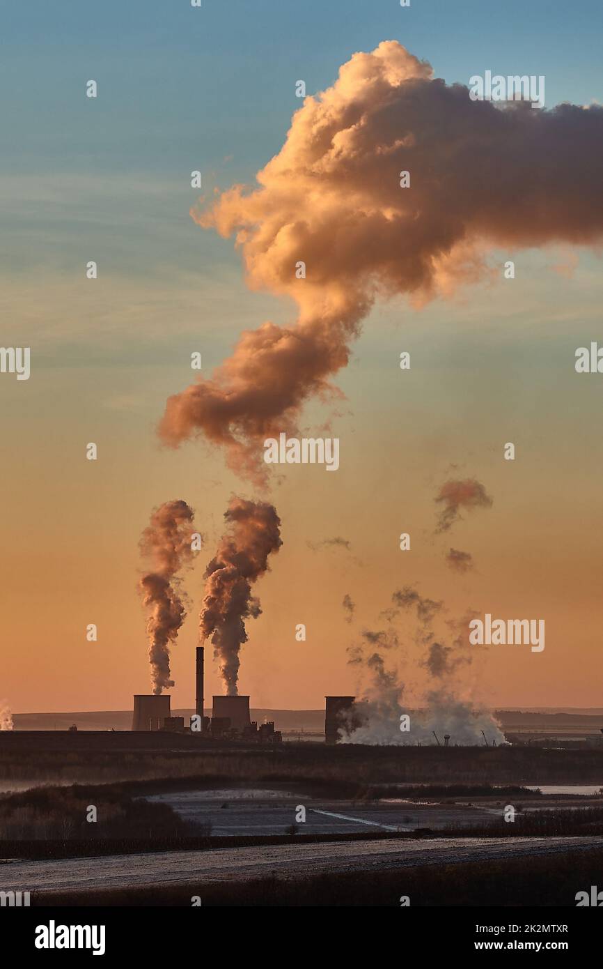 Power Plant Smoke Stock Photo - Alamy
