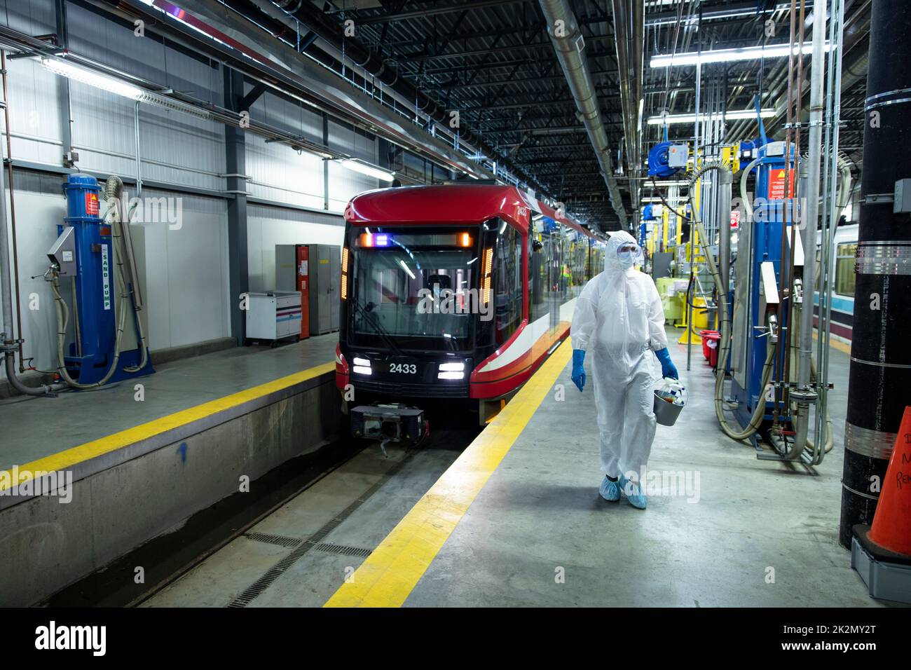 Clean maintenance hi-res stock photography and images - Alamy