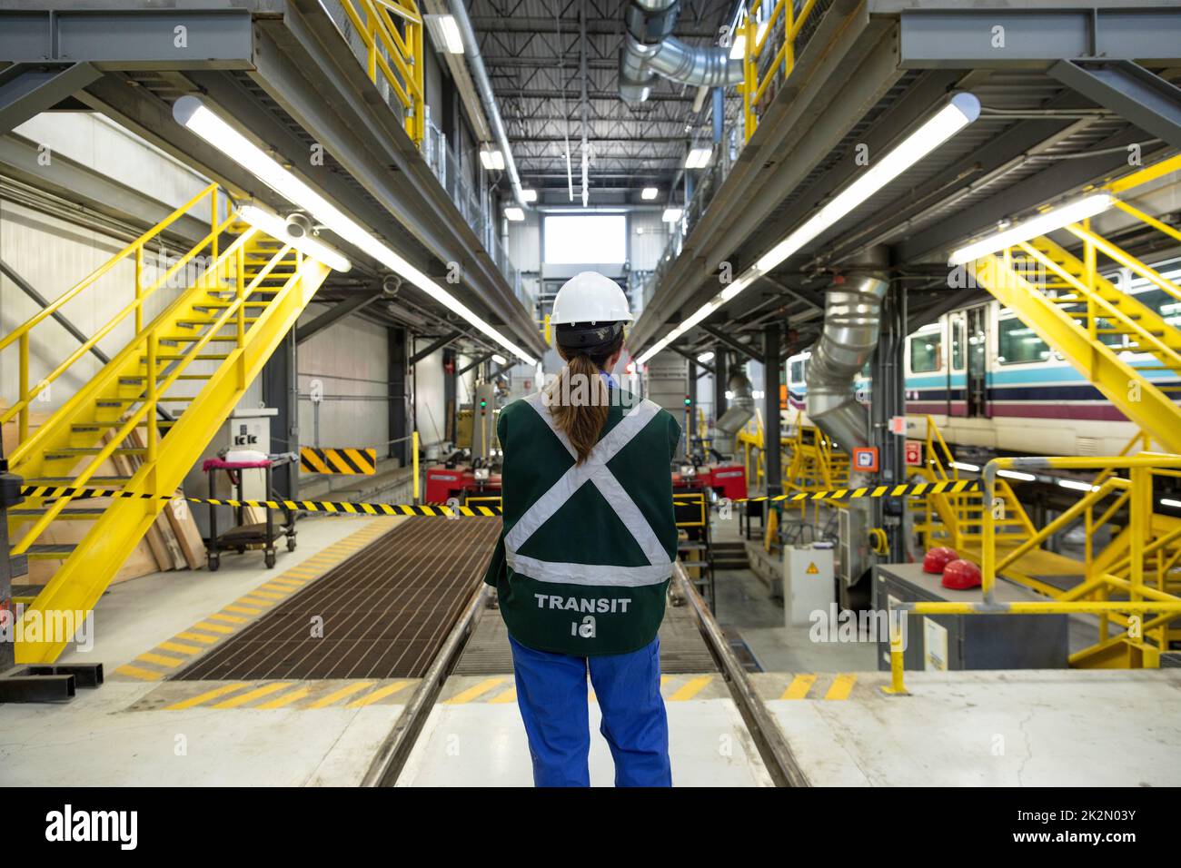 Female skilled worker hi-res stock photography and images - Alamy