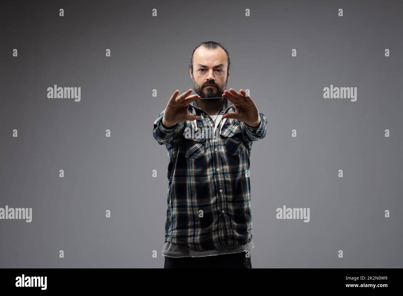 Hands outstretched hi-res stock photography and images - Alamy