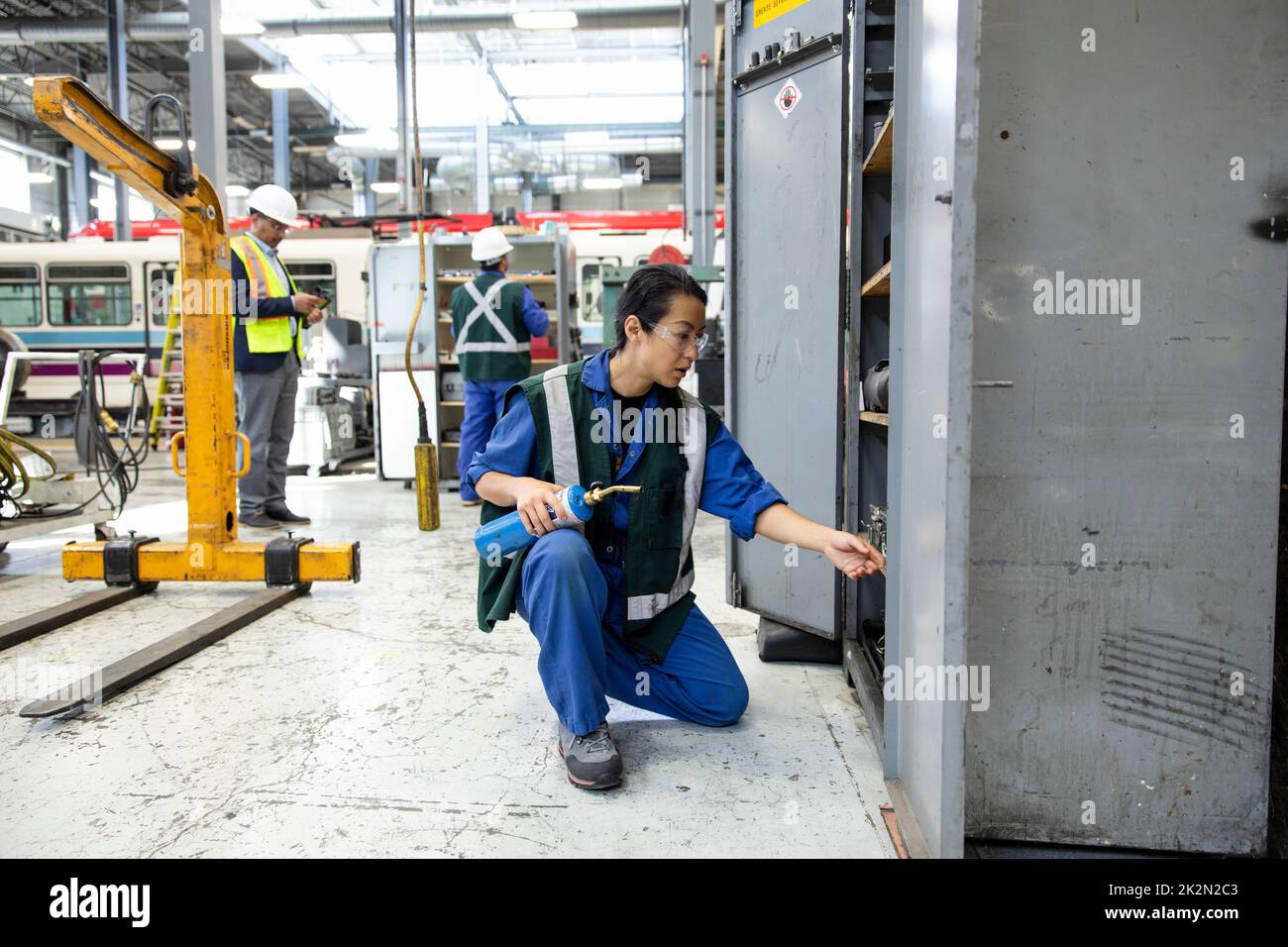 Female skilled worker hi-res stock photography and images - Alamy