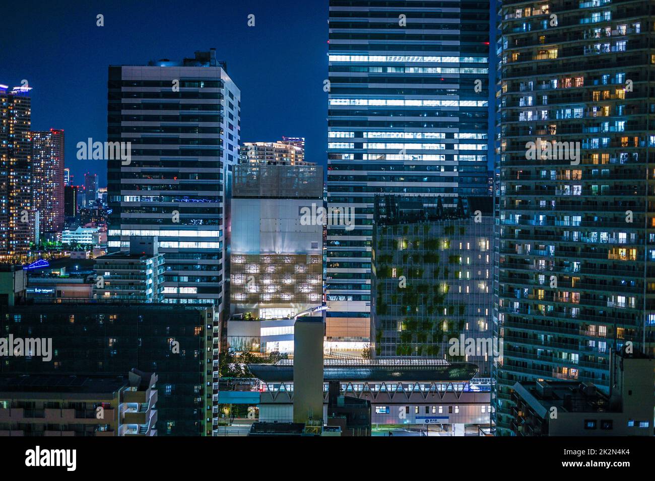High rise apartment of tokyo hi-res stock photography and images - Alamy