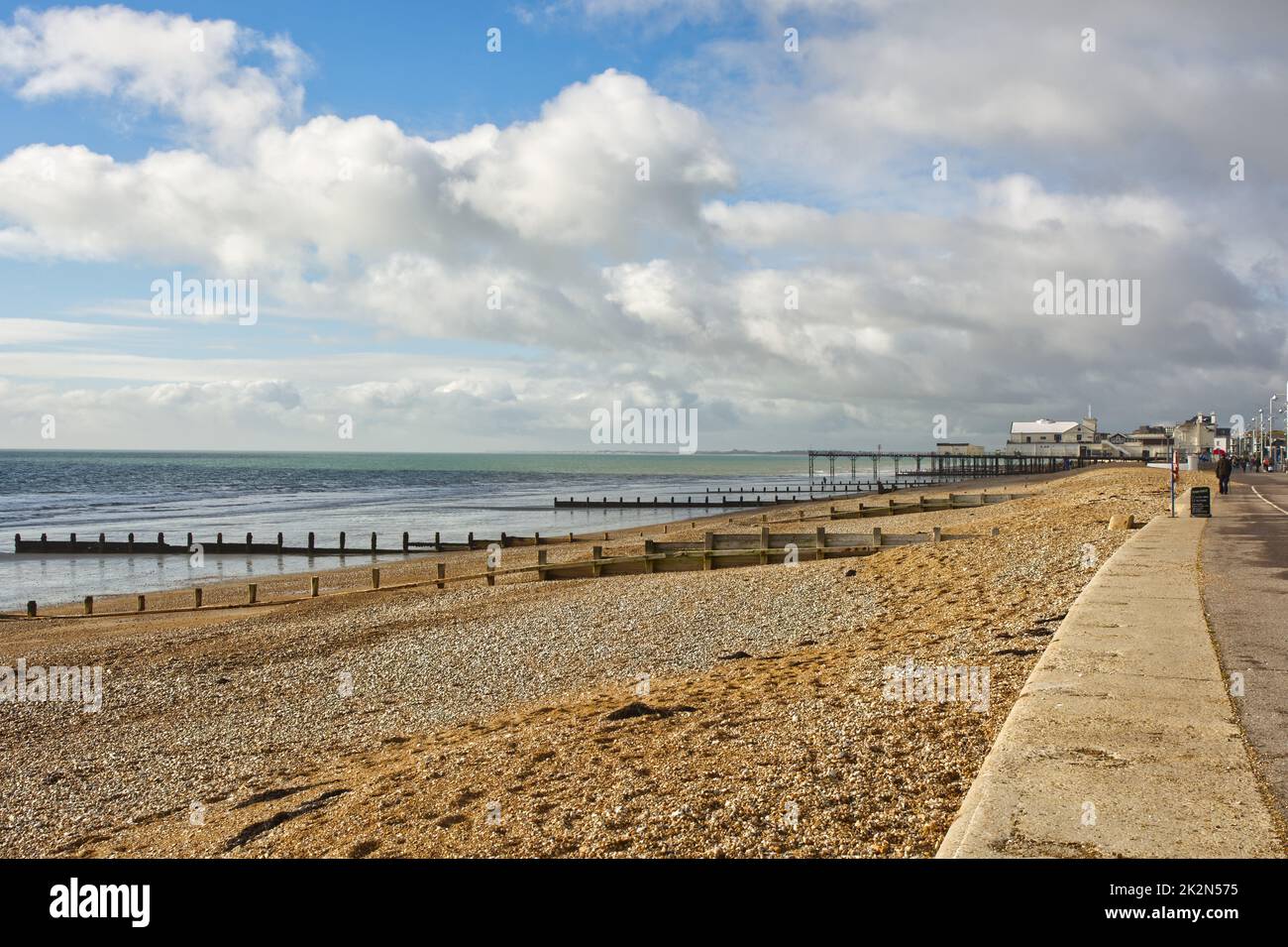 Bognor regis beach pier england hi-res stock photography and images - Alamy