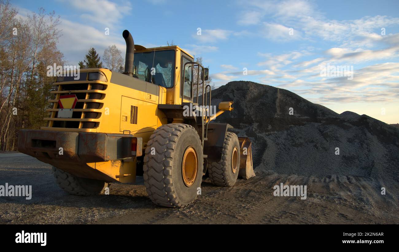 Heavy equipment working construction site hi-res stock photography and ...