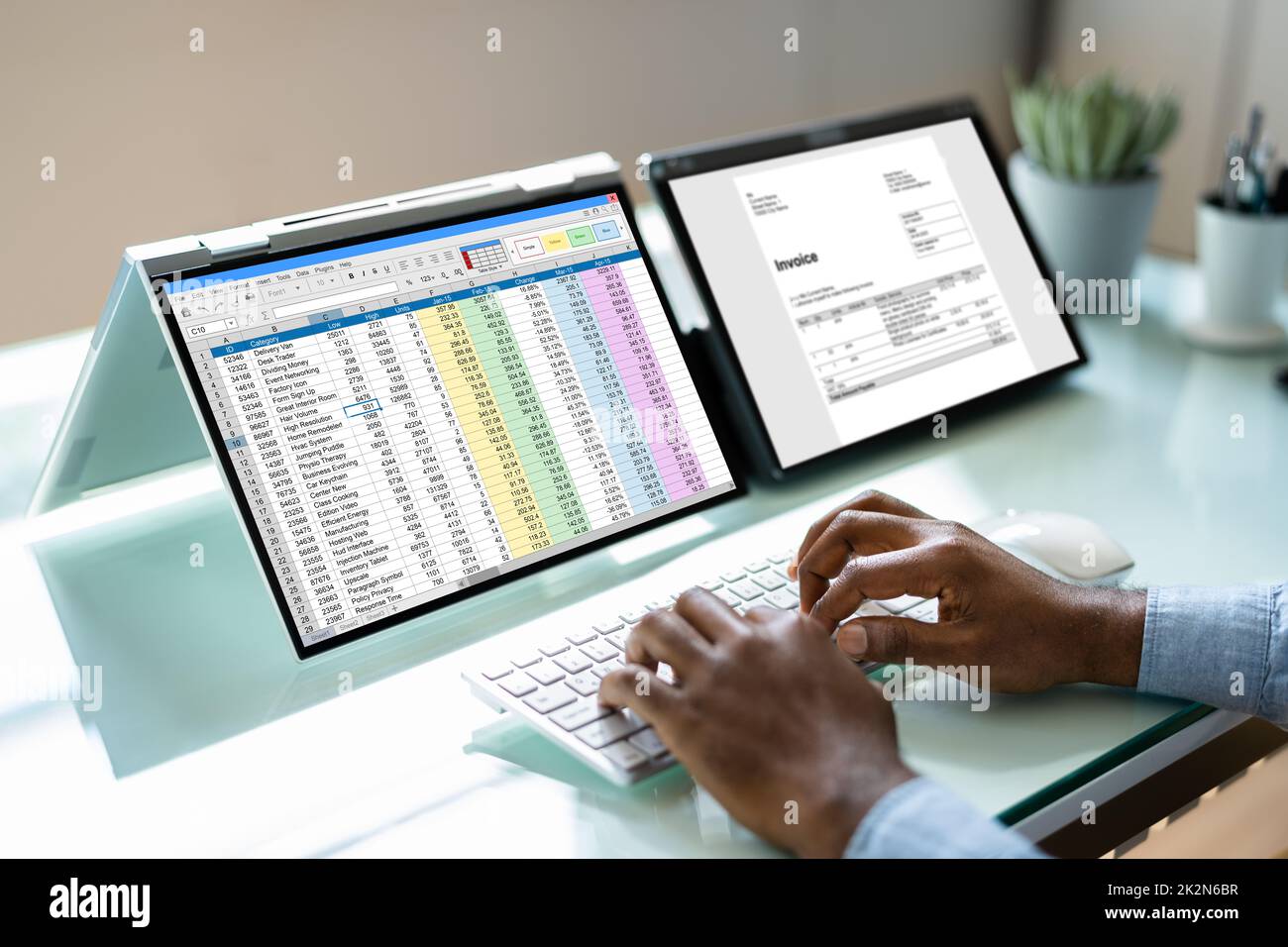 Digital invoicing hi-res stock photography and images - Alamy