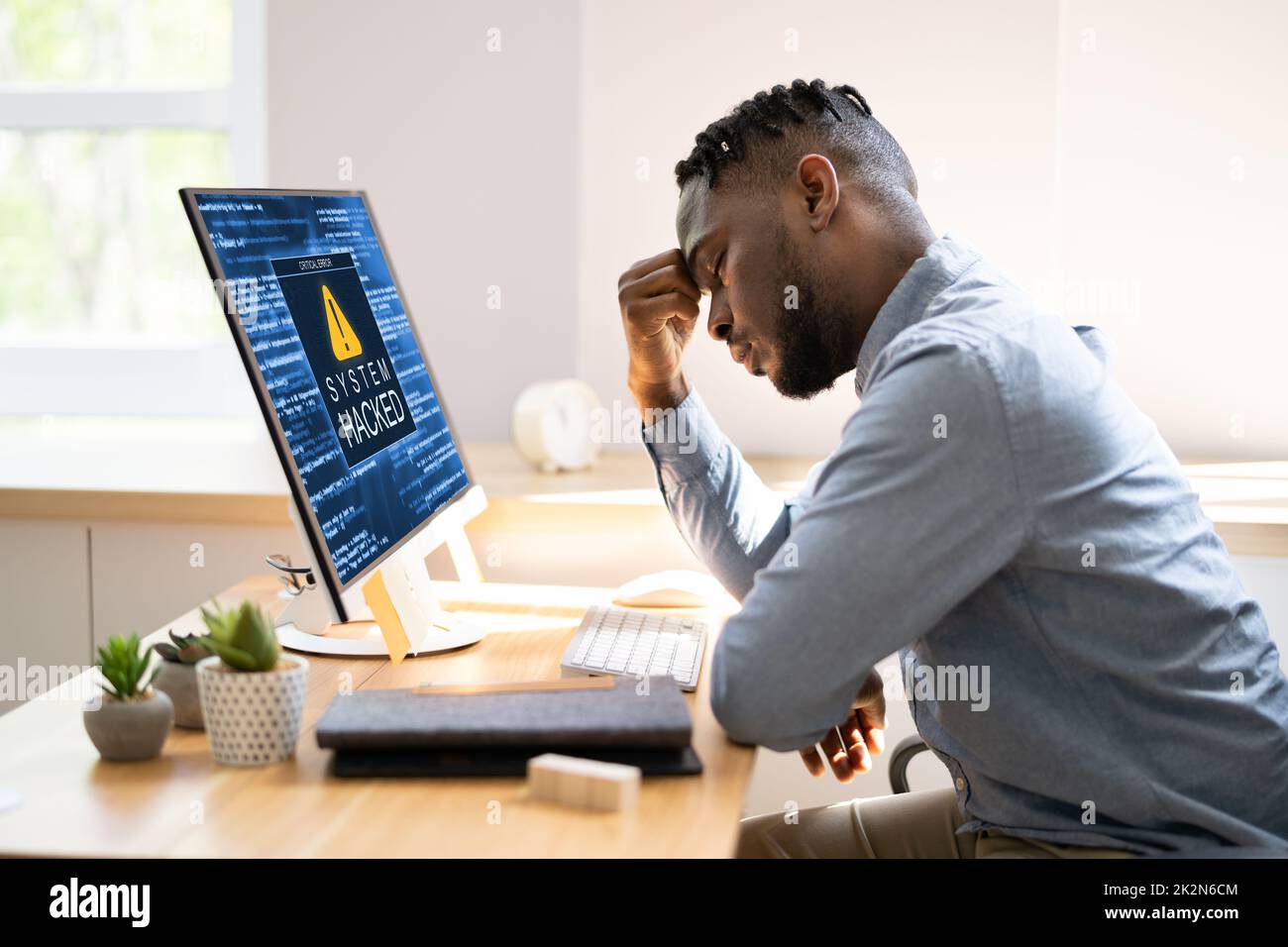 Blue BSOD Error At Computer Stock Photo - Alamy