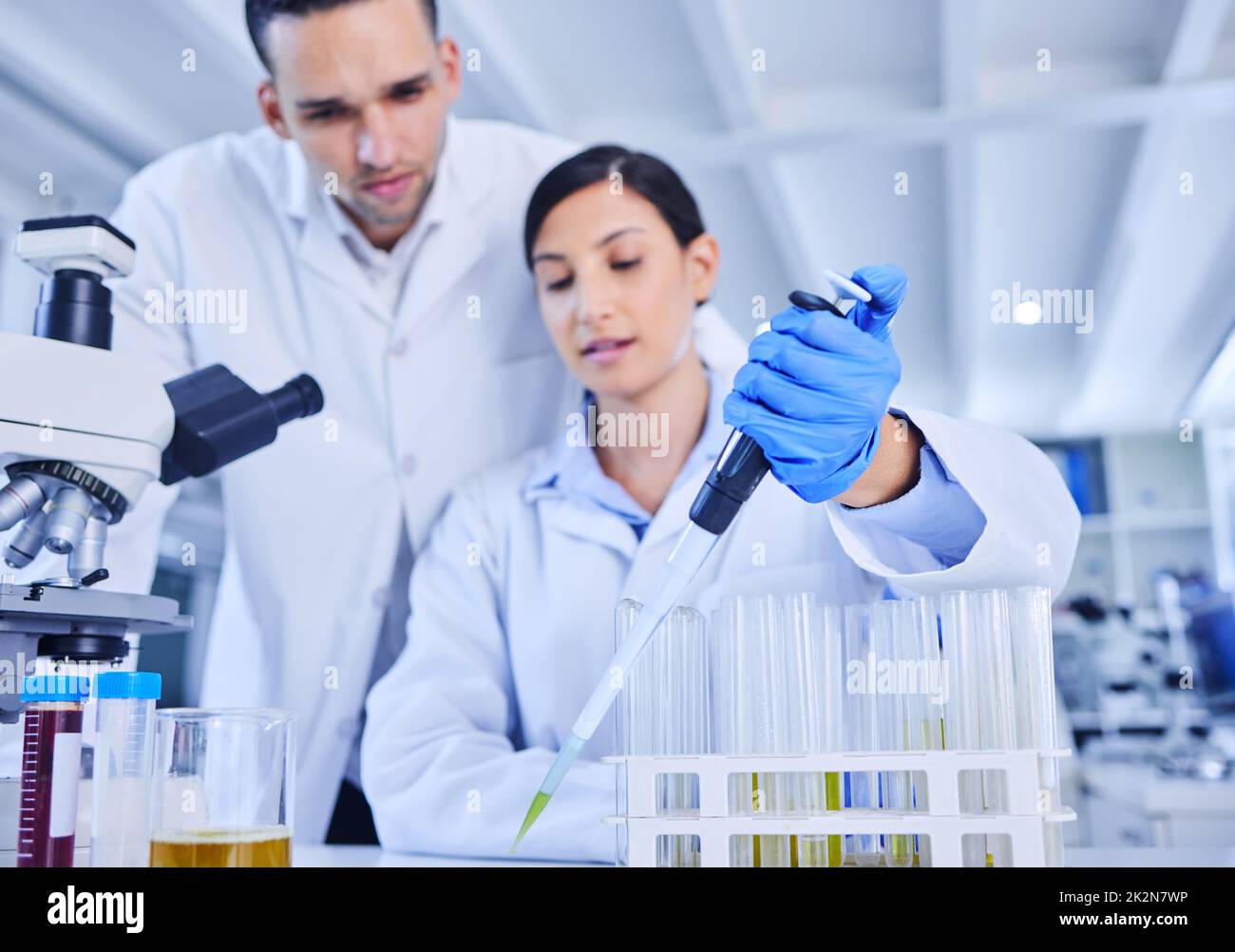 Lab uniform hi-res stock photography and images - Alamy
