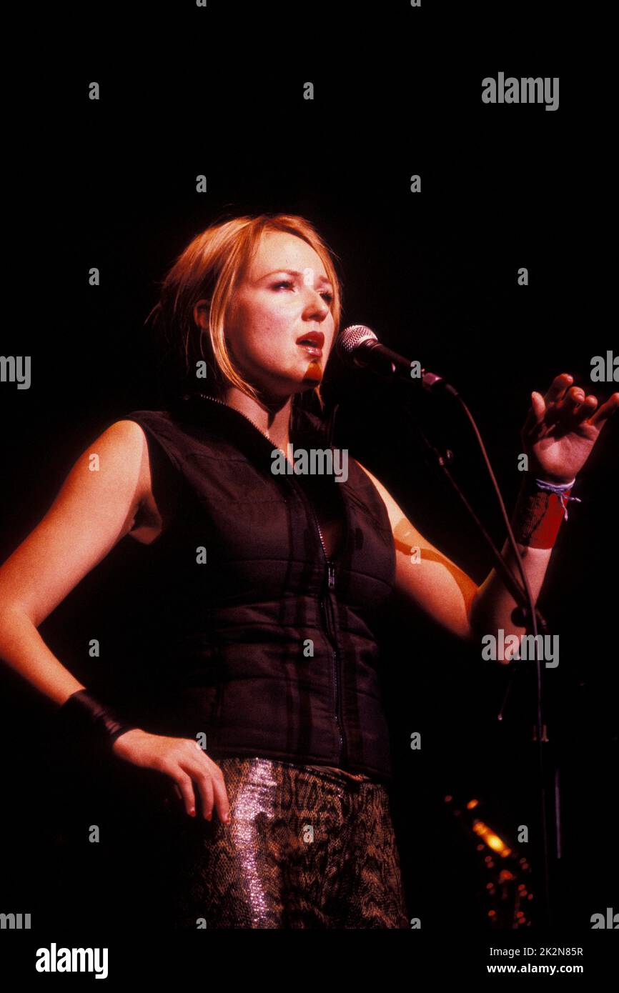 Jewel singer hi-res stock photography and images - Alamy